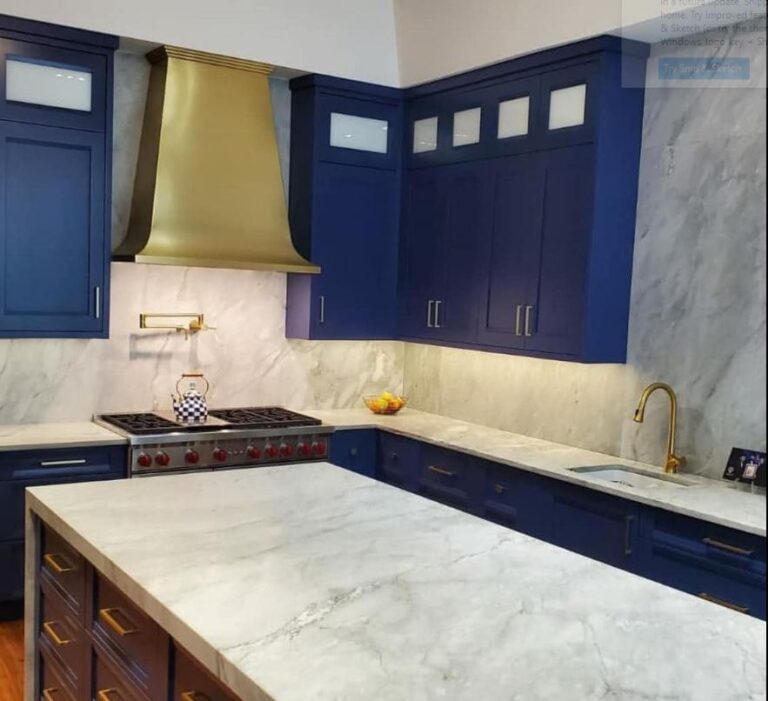 Custom Designed Brass Kitchen Hood Images & Photos